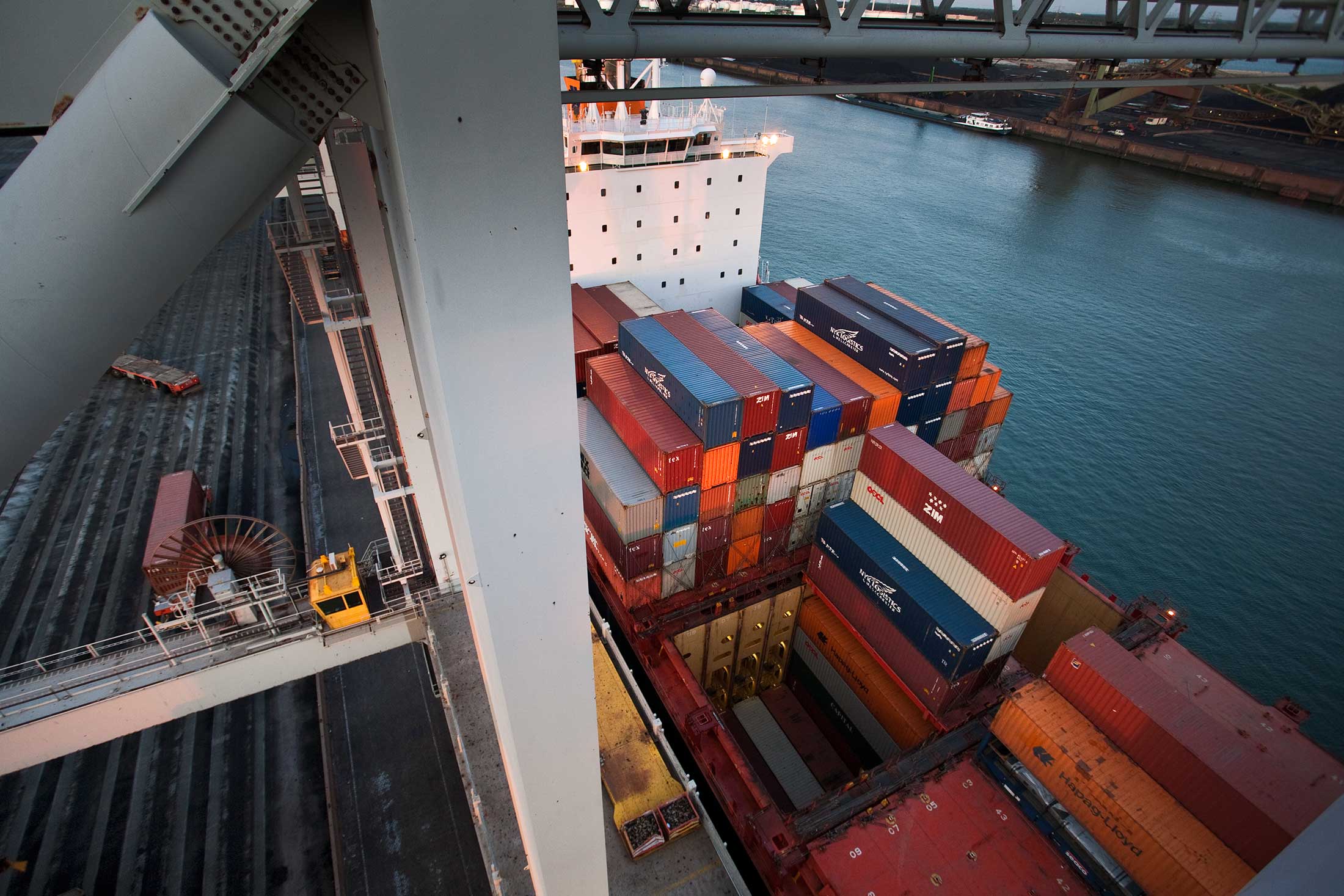 ECT container terminal - Fotografie Frank Hanswijk